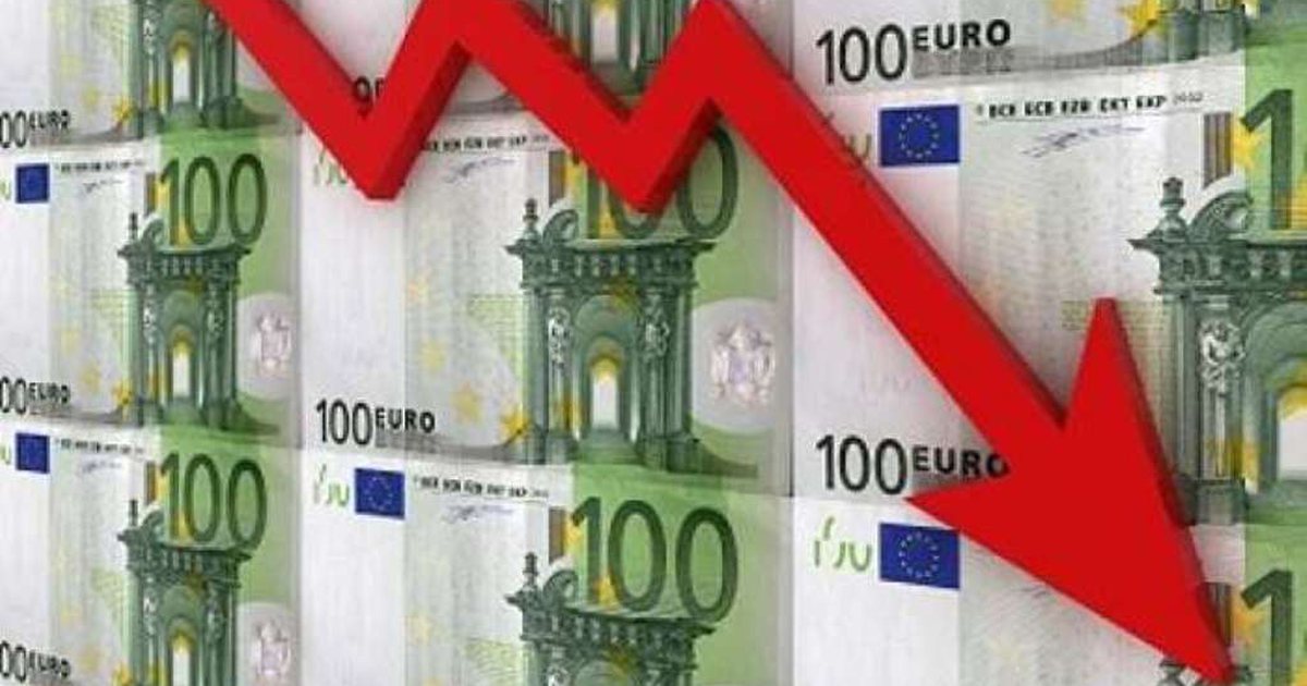 Euro bie "përtokë", ja minimumi i ri historik që ka arritur monedha ...