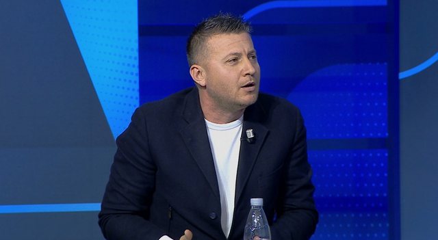 “Duhet të tentojë drejt një pluraliteti të së djathtës/ Gazetari Dedaj ...