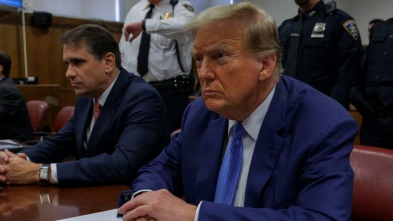 Gjyqi penal ndaj ish-presidentit Trump, sot argumentet përfundimtare ...