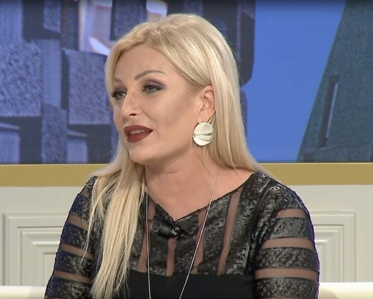 Maya flet për herë të parë pas publikimit të videos virale me ...