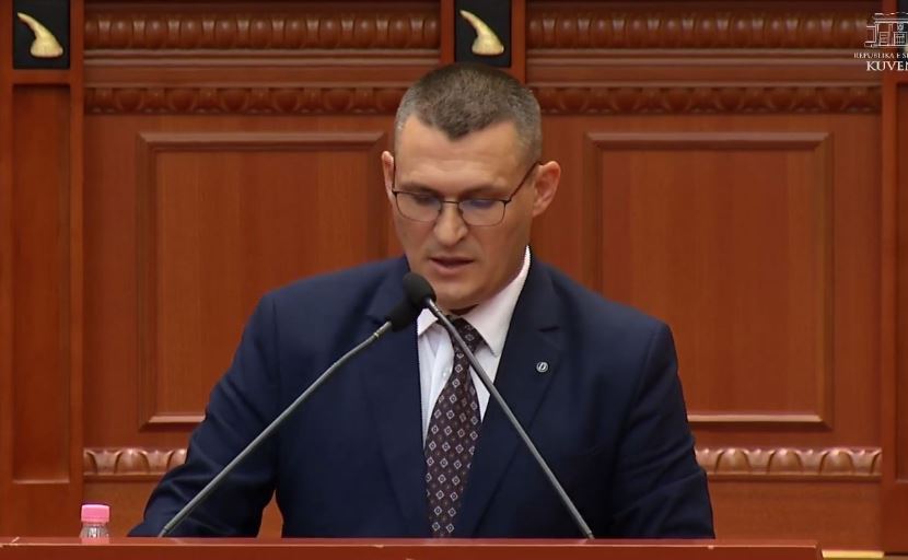 'Drejtësia' në Kuvend/ Dumani rendit problematikat e strukturës së ...