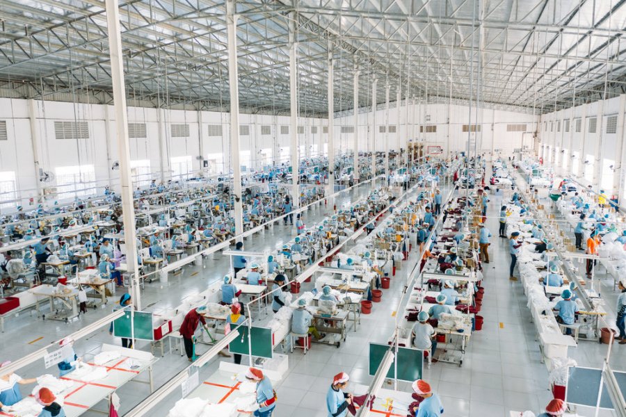 Përse po falimentojnë fabrikat në Shqipëri, nga shpopullimi deri tek ...