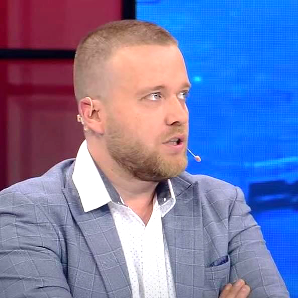 Ardit Bido ngre alarmin, ja pazaret e pista që po thuren në Himarë ...