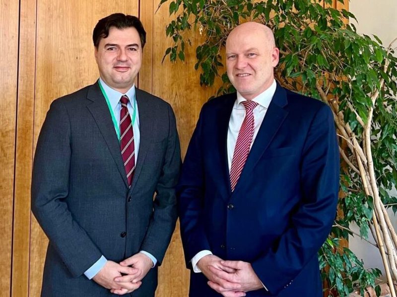 Basha takohet në Berlin me Niels Von Redecker, diskutime për situatën ...