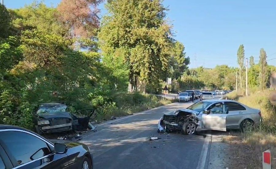 Tragjike/ Aksidentohet familja shqiptare në Itali, humb jetën shoferi ...