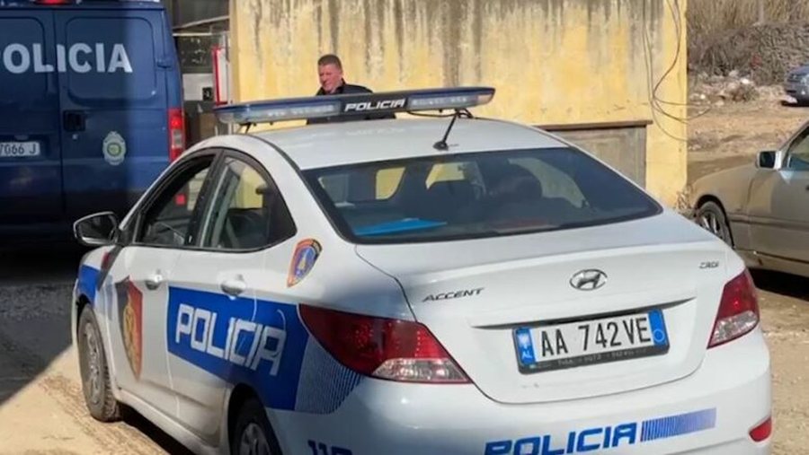 Detaje nga aksioni anti-drogë në Tiranë/ 22 të arrestuar, sekuestrohen ...