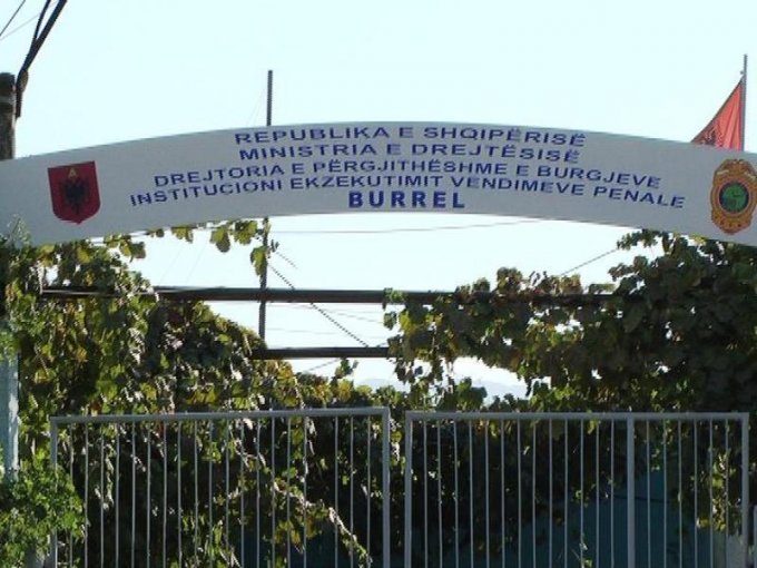 Çfarë ndodhi? Alarm për bombë në Burrel, gjendet pakoja e dyshimtë në ...