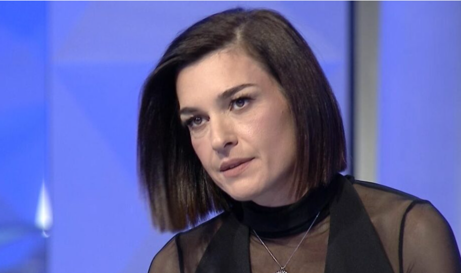 “Kur na bie dera e shtëpisë jemi ende të terrorizuara”/ Elsa Lila rrëfen pasojat e arrestimit ...