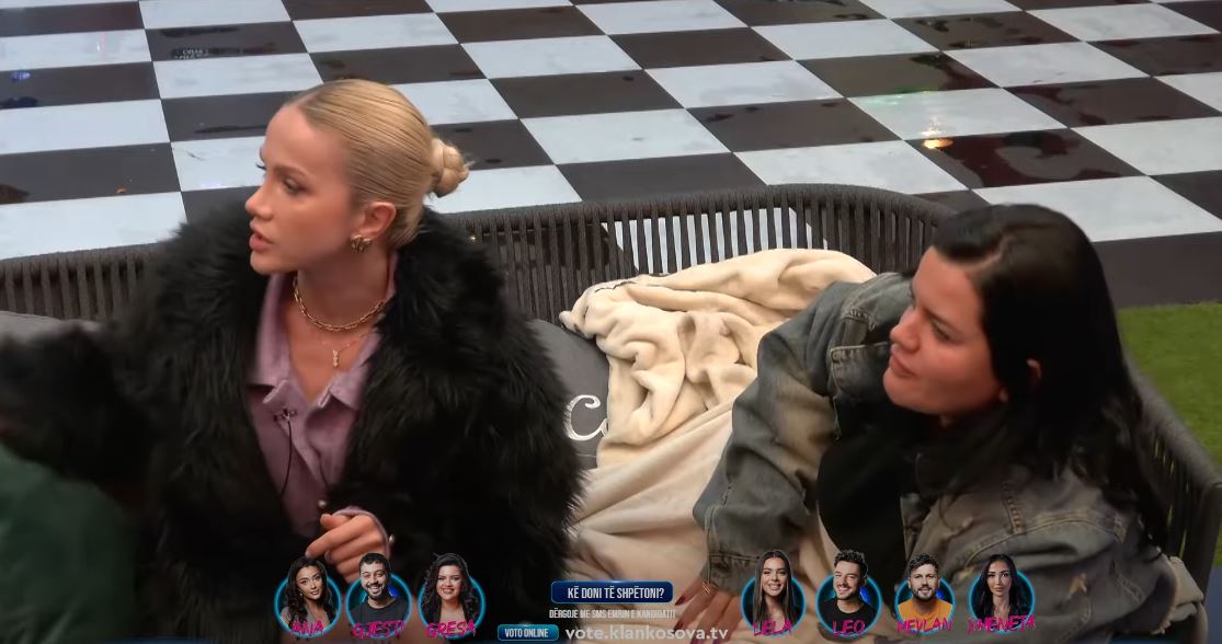 “Jam e shkatërruar”/ Gresa i ‘hap zemrën’ Anës dhe Sarës, i tregon ...