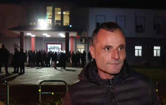 "Krahun e majtë e ka thuajse të paralizuar"/ Trondit babai i Luisit ...