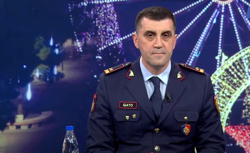 "Prioritet goditjes së përdorimit të telefonit në timon", drejtori i ...