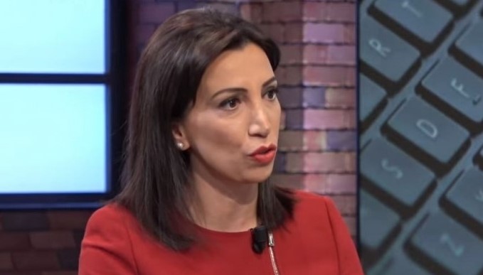 A do jepte dorëheqjen Evis Kushi po të ishte në vend të Manastirliut? Ja si përgjigjet ish ...