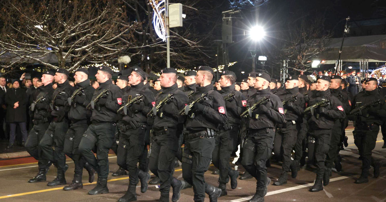 “Skifteri” i Vuçiç përsërit kërcënimet nga festa në Banja Luka, ja pse ...