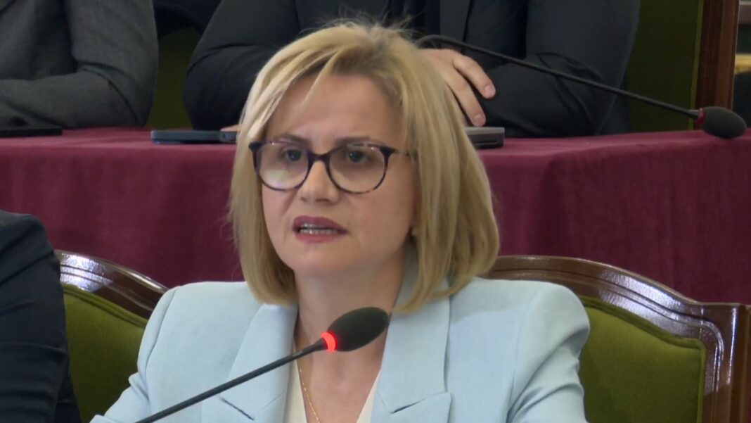 SPAK e futi në hetim, viktimizohet Bushka: Si t’jua shpjegoj prindërve ...