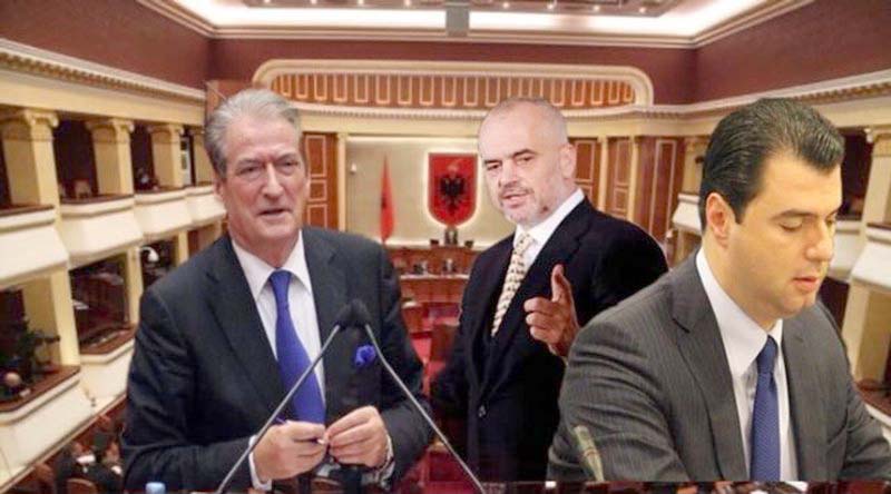 Lulzim Basha nxjerr jashtë loje Sali Berishën në rrjetet sociale, ja si ...