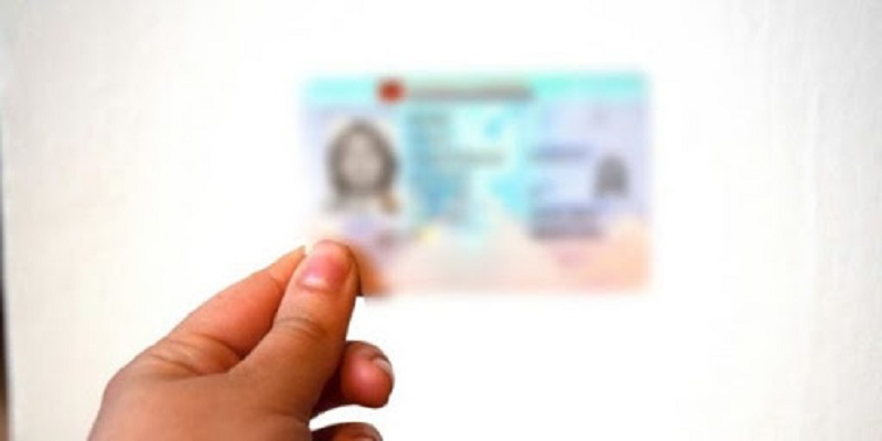 Kartë identiteti brenda tre ditësh/ Ministria e Brendshme: Ky shërbim ...