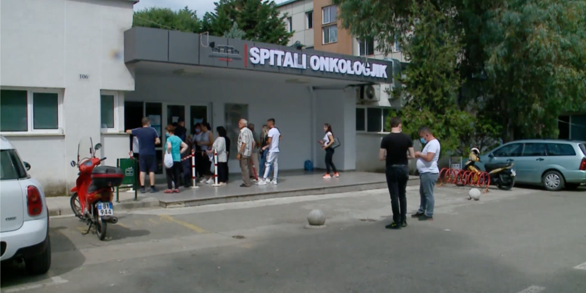 Akseleratori linear jashtë funksionit tek Onkologjiku, pacientët me ...