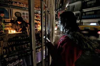 Ndërprerja e energjisë elektrike në Spanjë/ Plasin vjedhjet nëpër ...