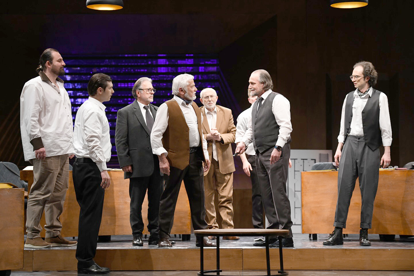 Mevlan Shanaj: Ky nivel artistik me “12 burra të zemëruar" mund të ...