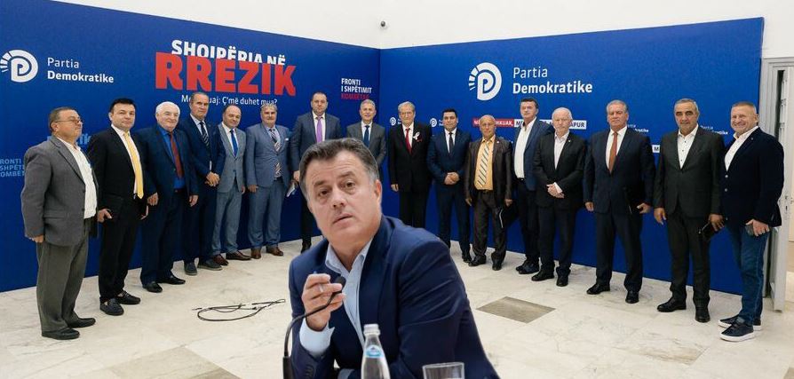 Flamur Noka “merr në qafë” 24 kryetarë partish, aleatët e PD ngrenë ...
