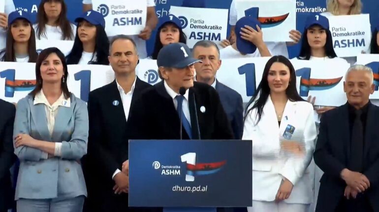 "Asnjë votë për maskat e Ramës", Berisha godet Doshin dhe Shehajn në ...