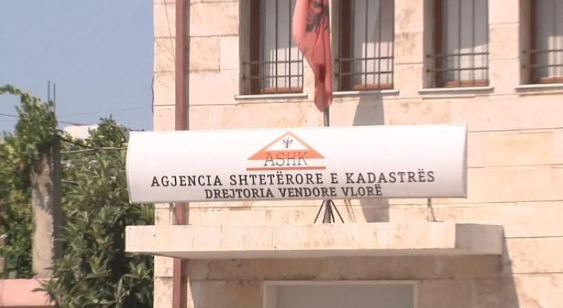 Çfarë ndodhi? Tre oficerë të Policisë Gjyqësore ‘zbarkojnë’ në ...