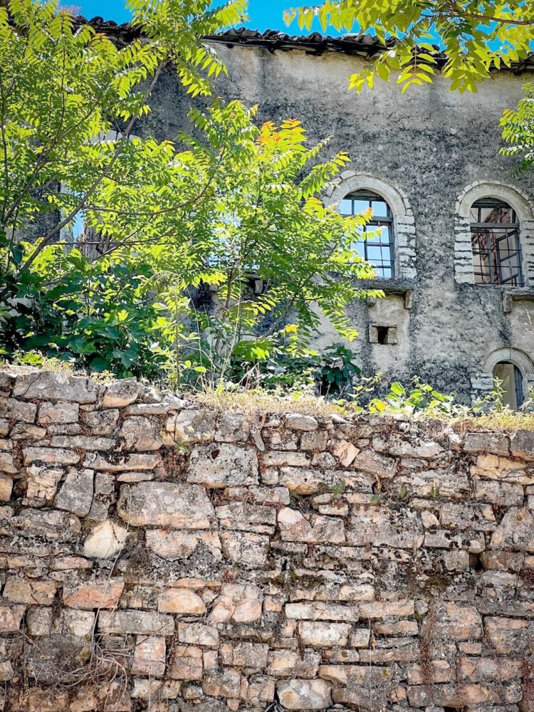 Konispoli shpallet ansambël historik, vendimi i hap rrugën mbrojtjes ...