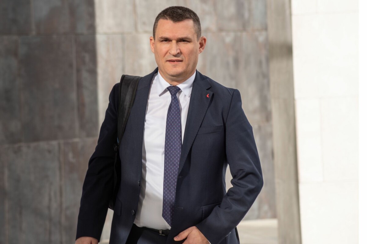 Dumani akuzon mediat që bullizojnë SPAK-un, kush janë gazetarët ...