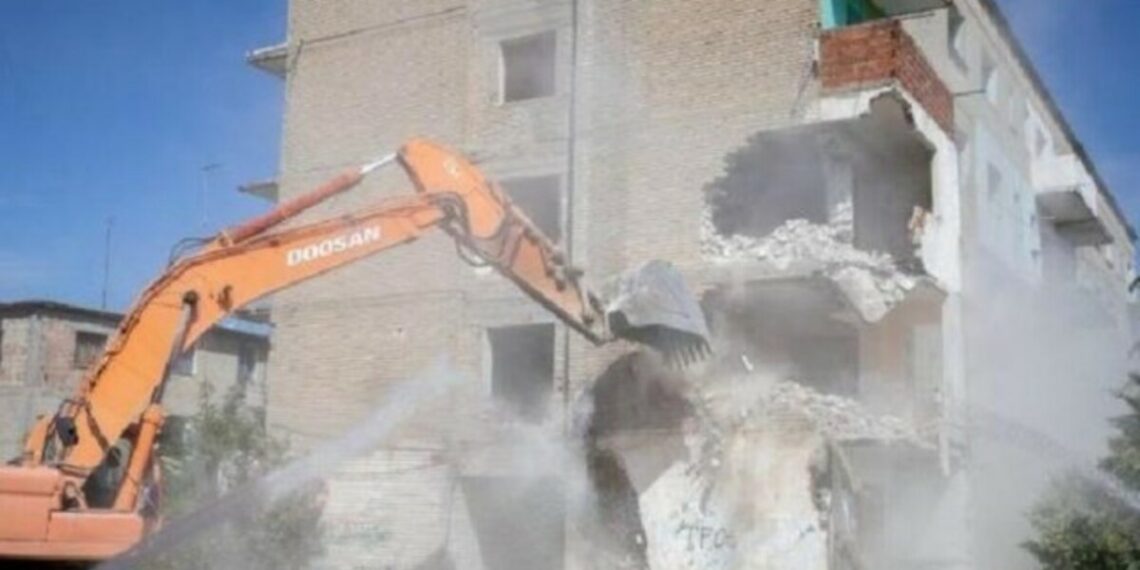 Gjykata vendos për 8 zyrtarët e bashkisë Tiranë, nga shpërdorim detyre ...