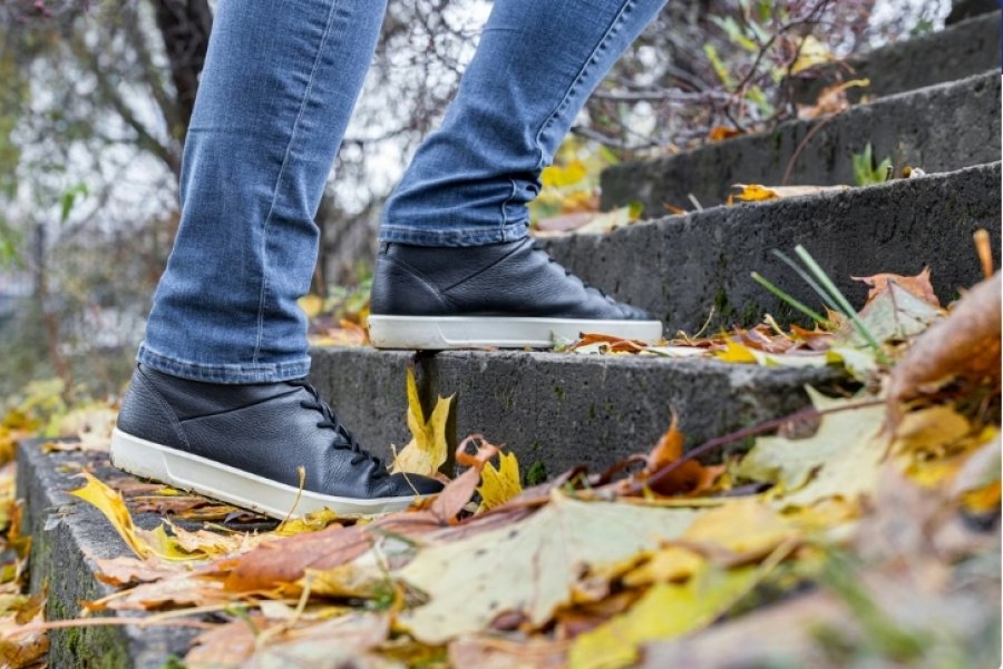 Vështirësi në frymëmarrje kur ngjisni shkallët, ja kur duhet të ...